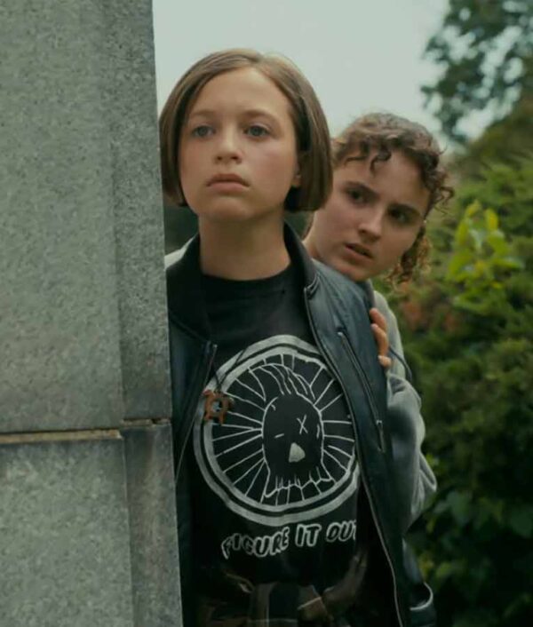 Paper Girls Mac Coyle Figure It Out Black T-Shirt - CreativeTDesign